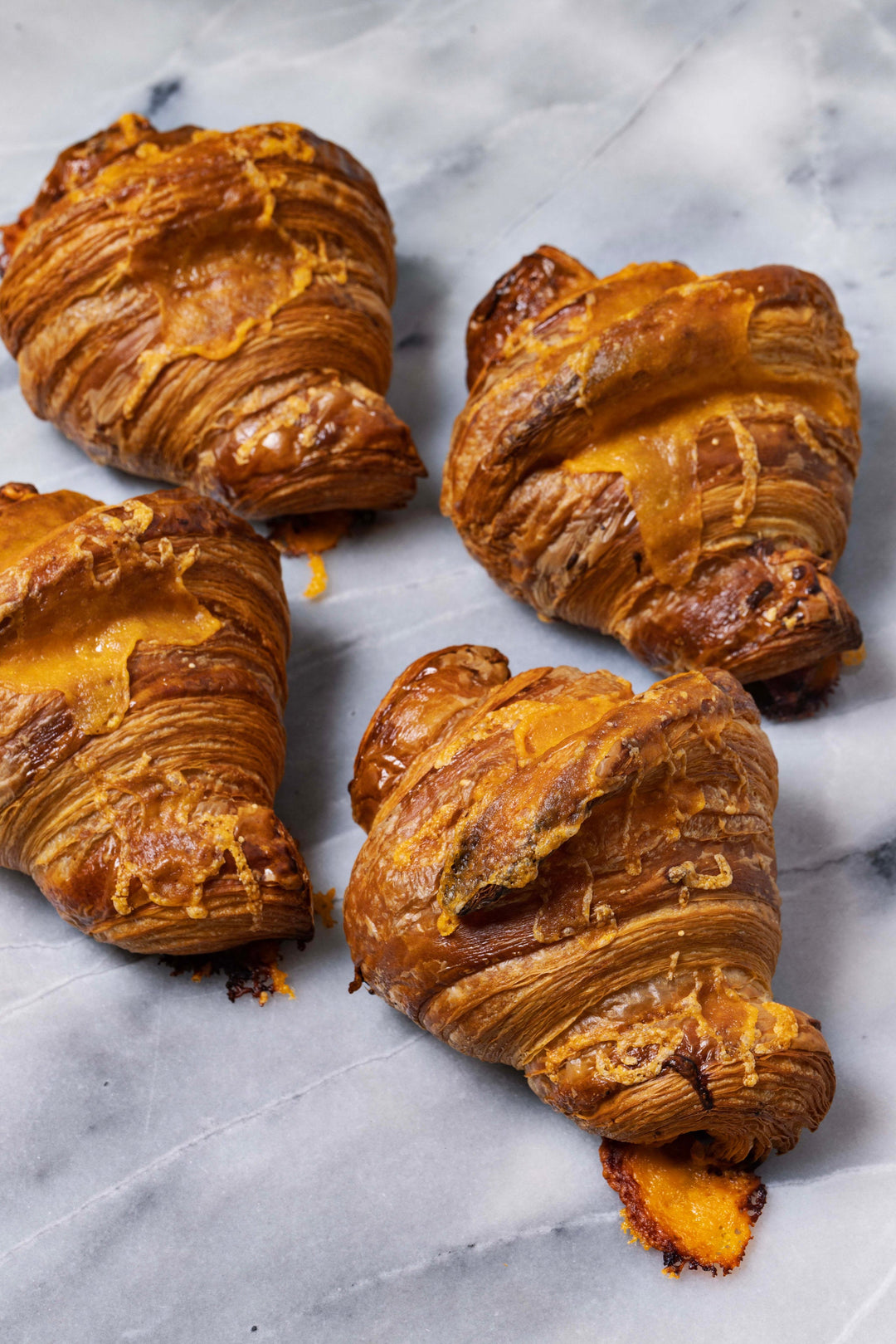 Ham & Cheddar Croissant – Cadeaux Bakery